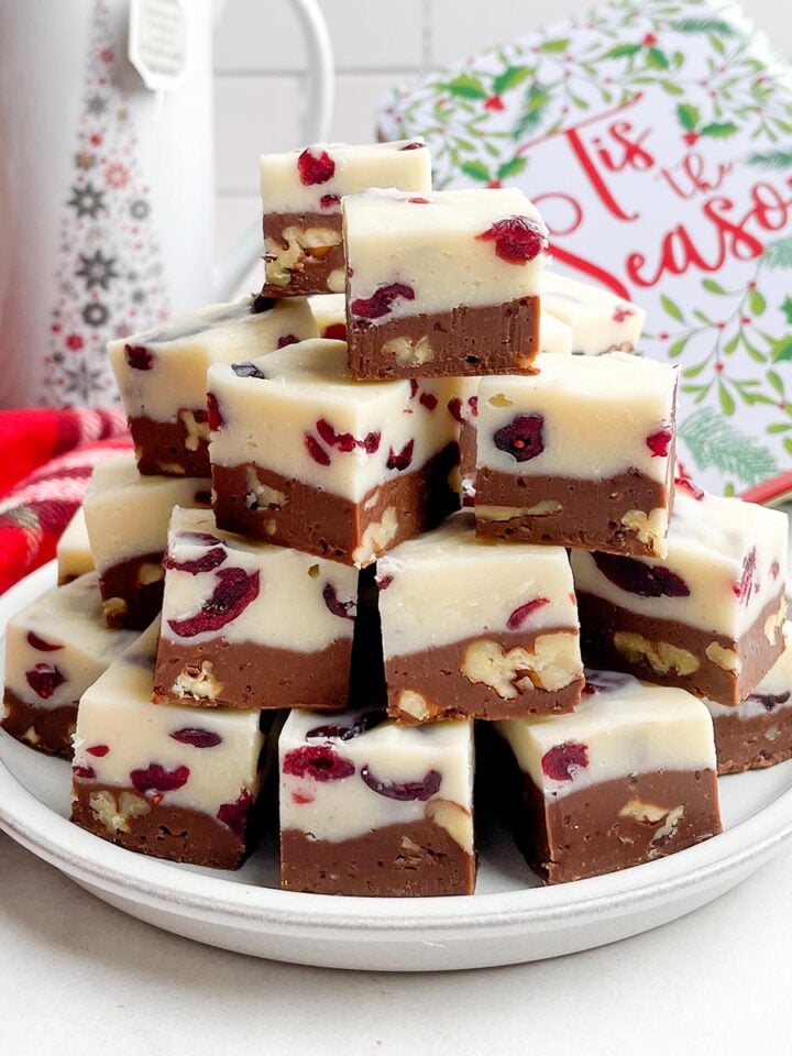 EASY Chocolate Mint Fudge Recipe (3 Ingredients!) - Midwestern HomeLife