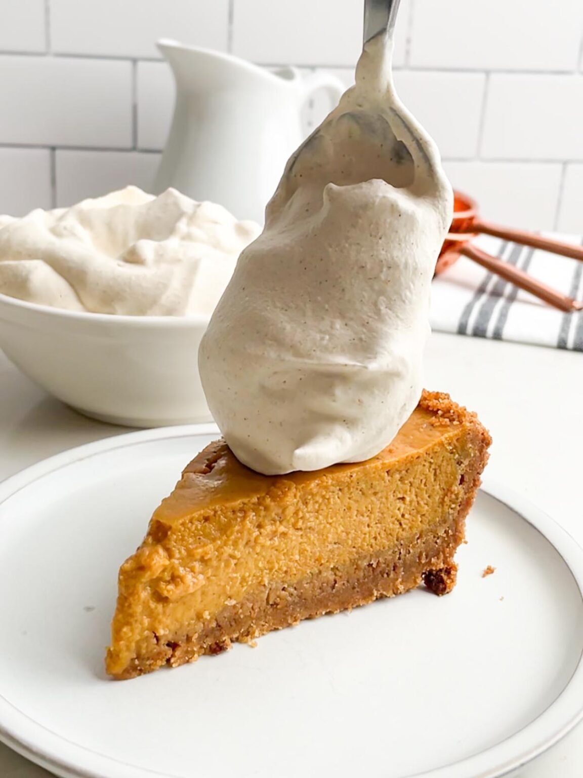 Brown Sugar Cinnamon Whipped Cream - Midwestern HomeLife