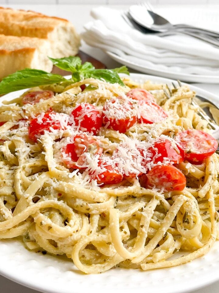 One Pot Creamy Chicken and Pasta - Midwestern HomeLife