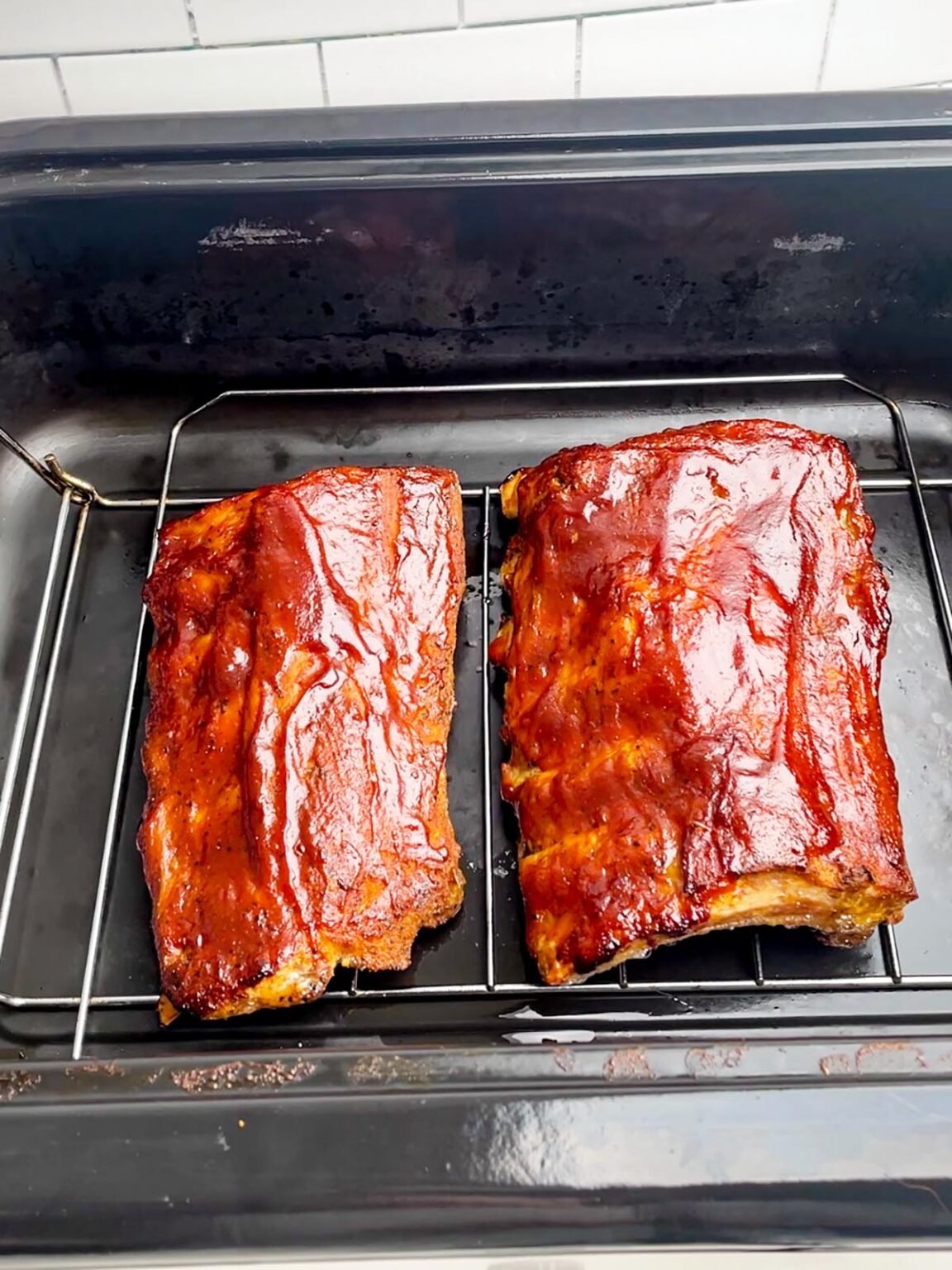 How to Cook Ribs in a Roaster - Midwestern HomeLife