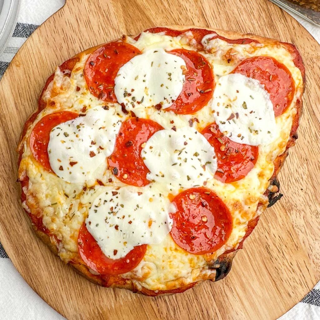 Pepperoni Flatbread Pizza (15 Minute Recipe) - Midwestern HomeLife