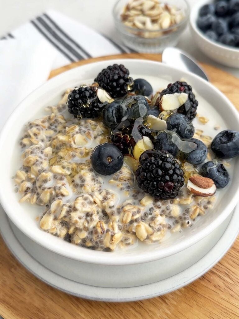 Chia Oatmeal Pudding - Midwestern HomeLife