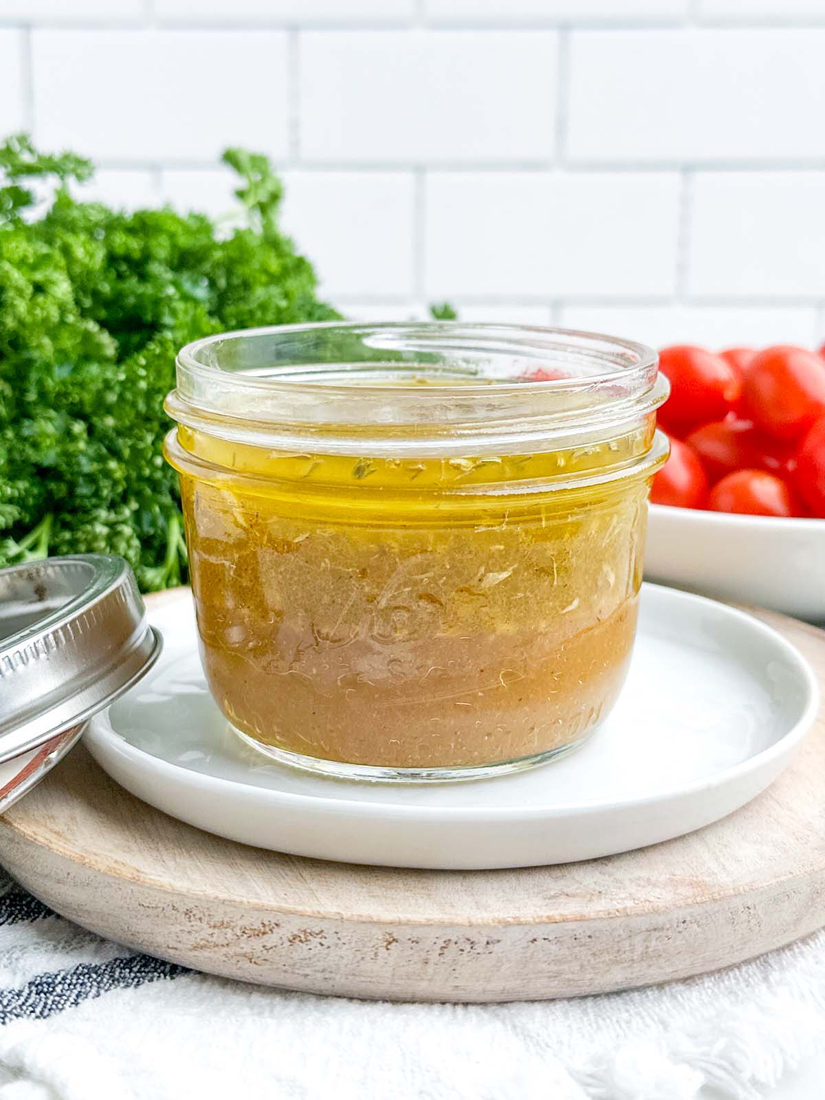 Zesty Italian Dressing - Midwestern HomeLife